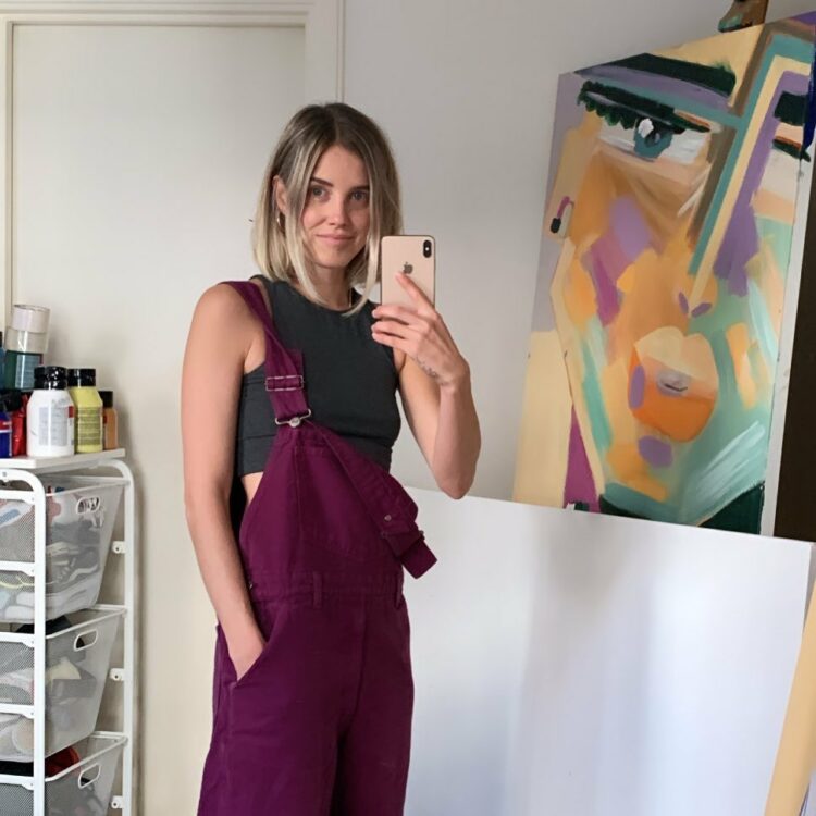 VIDEO: Presentatrice Nellie Brenner deelt beelden in pikante jurk en ...