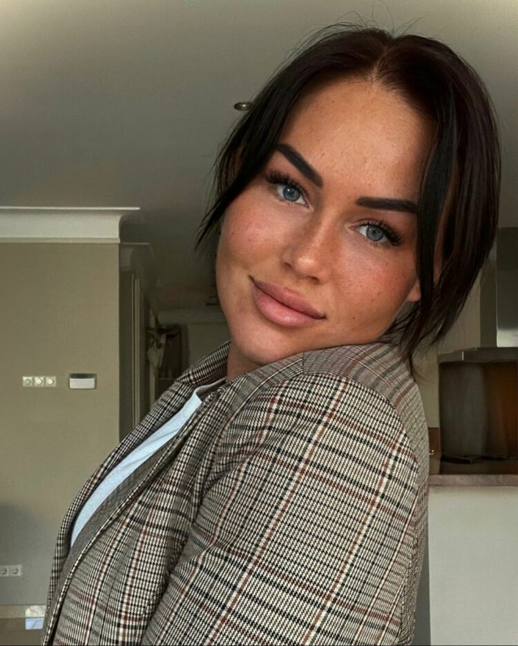 FOTO'S: Demi Torenstra deelt haar ervaringen en lessen als online ...