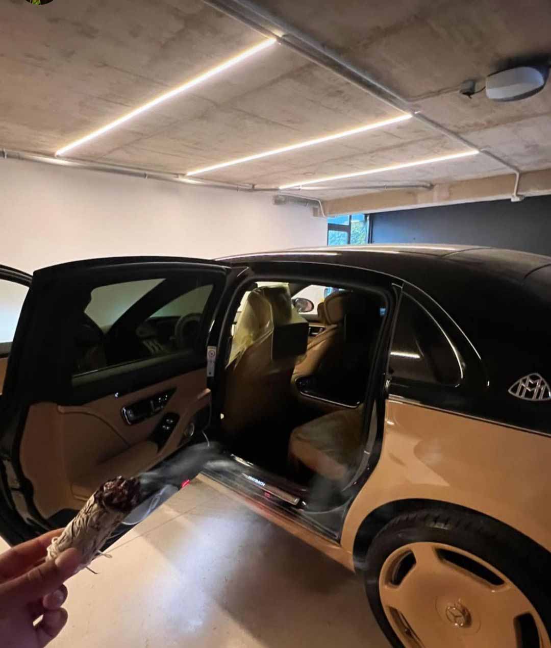 FOTO'S: Memphis Depay geeft lesje investeren: de Mercedes-Maybach by ...