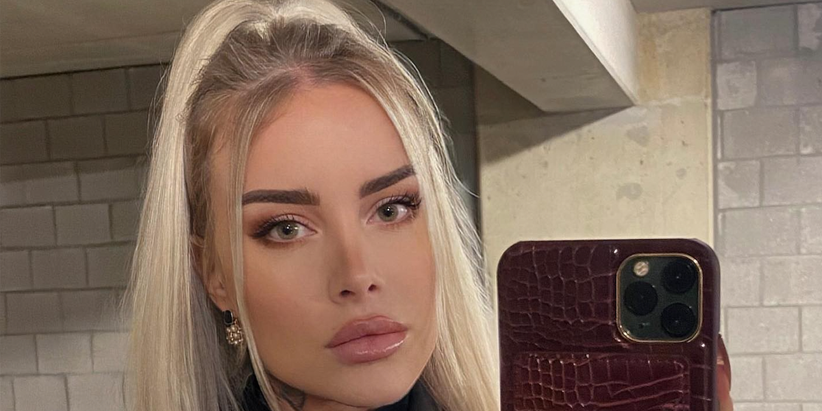 VIDEO: Lie Meurs deelt video in spiegel met een mooi lingeriesetje aan