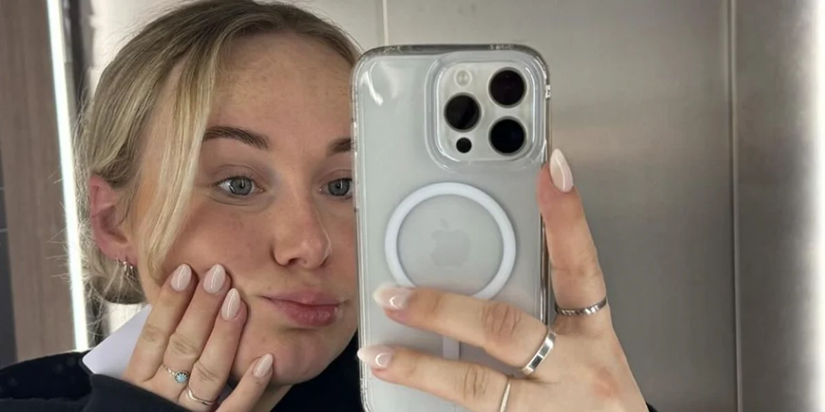 VIDEO: Myron Koops doet leuke oefeningen in de sportschool in strakke ...