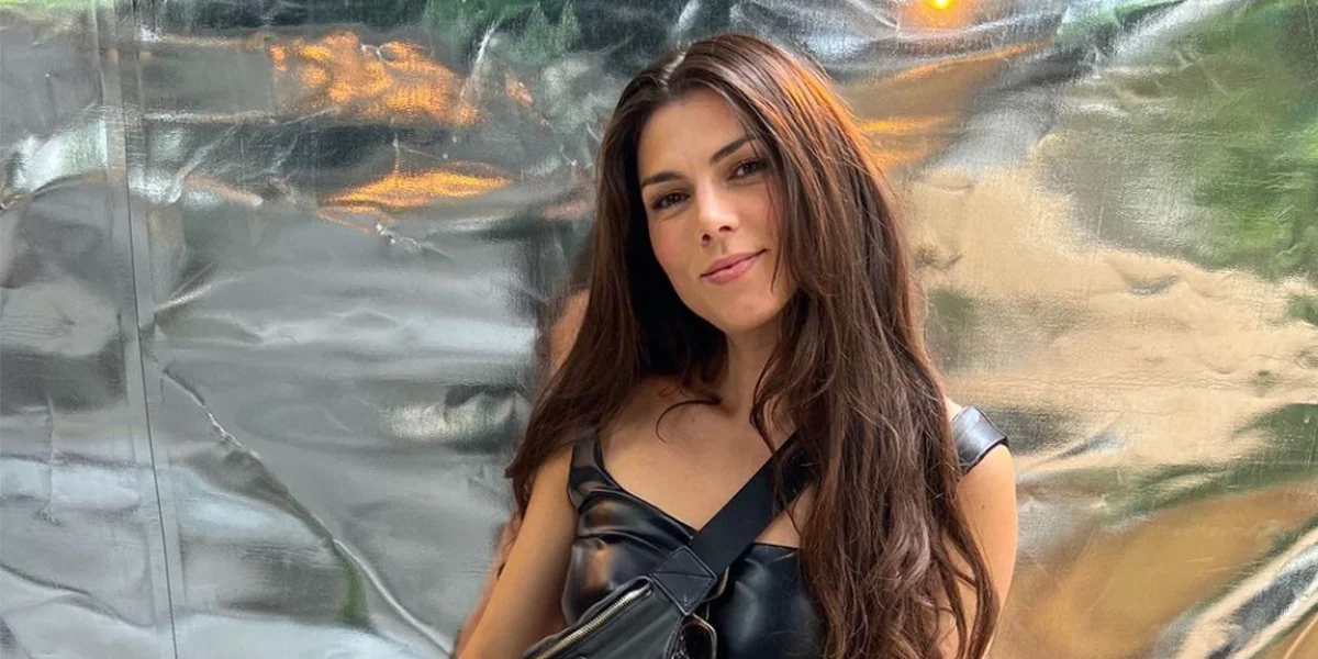 FOTO: 'K2 zoekt K3'-finaliste Lisa Michels geniet van het mooie Curaçao ...