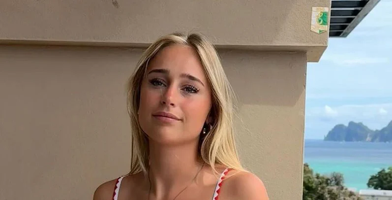 FOTO'S: Antje Appelman verrast volgers met foto's vanaf het balkon