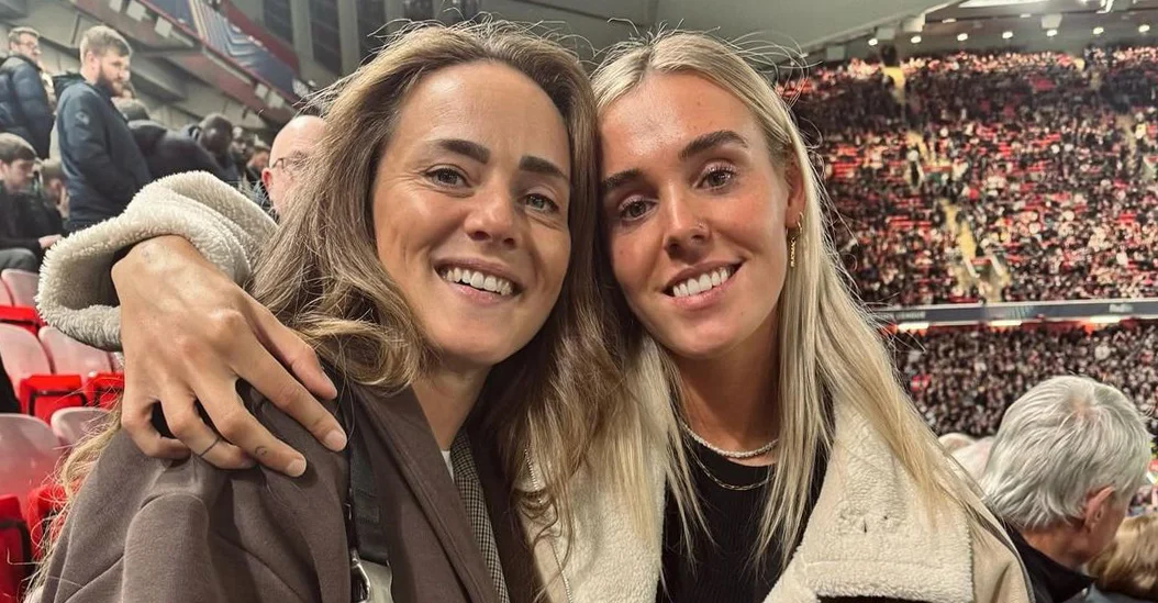 FOTO: Hockeyster Pien Sanders en voetbalster Jill Roord zijn 'Insta ...