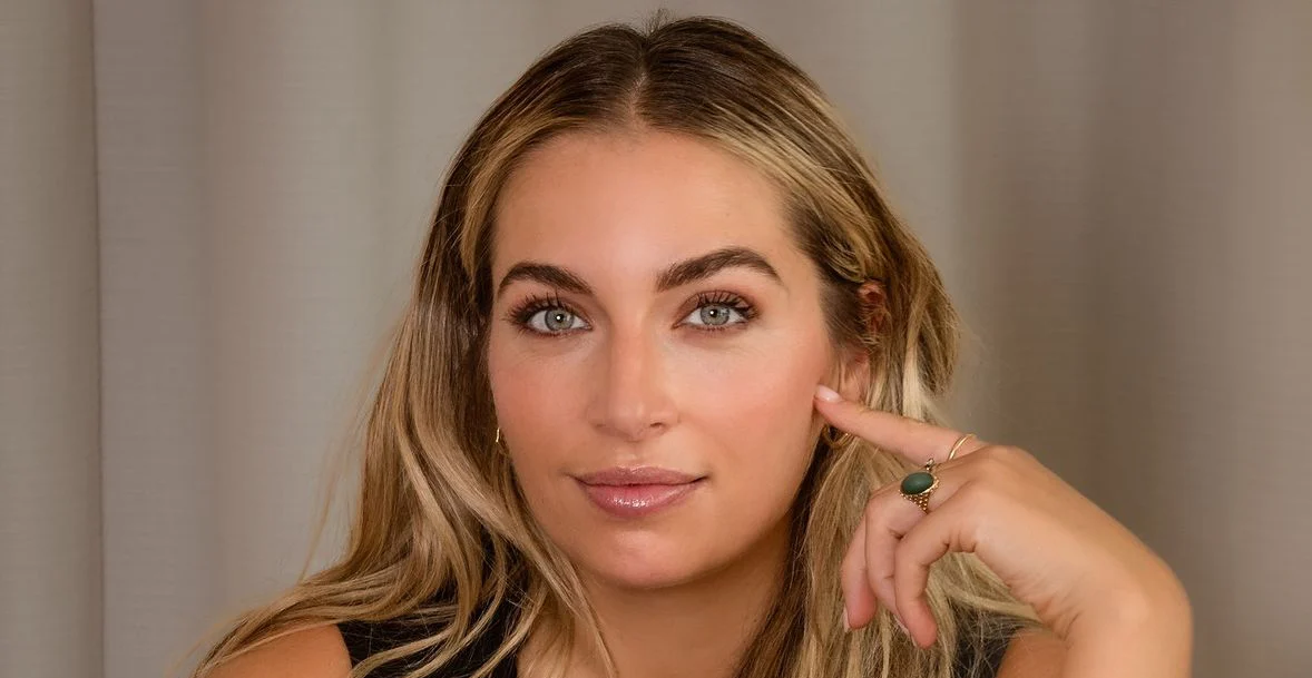 FOTO'S: Shelly Sterk deelt 'pepernoten-foto' op Instagram en mannelijke ...
