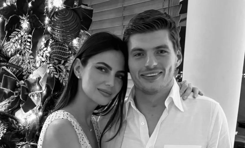 Dit zijn de leukste kerstfoto's van Max Verstappen en Kelly Piquet die ...