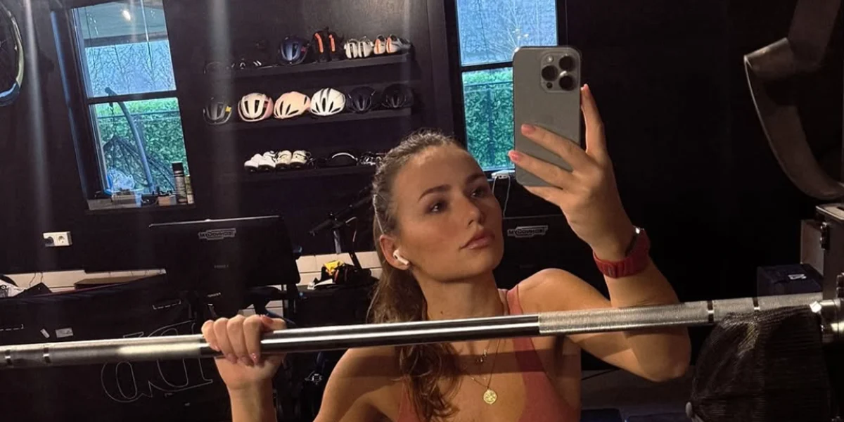 FOTO'S: Puck Moonen deelt leuke plaatjes vanaf het warme ibiza