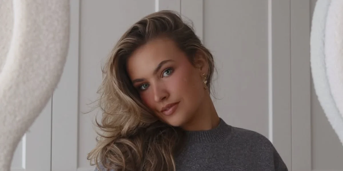 FOTO'S: Nichtje van Peter Bosz (Joy Bosz) steelt de show bij het kampioensfeest van PSV