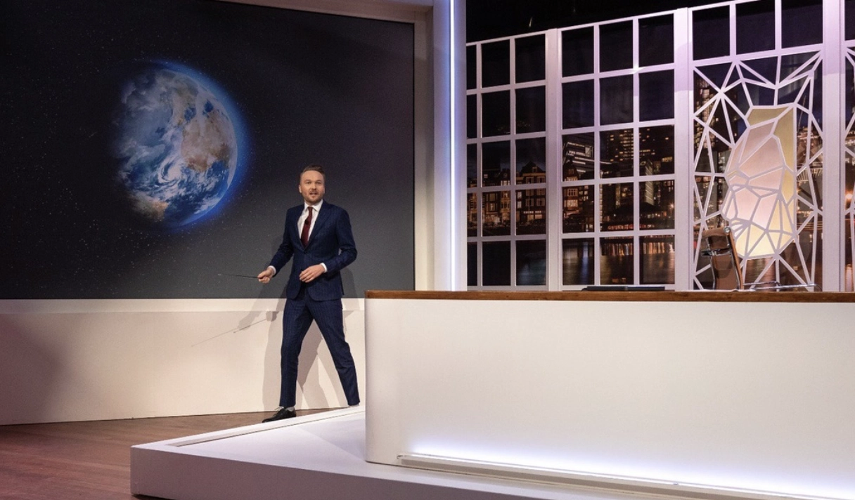 Dit bizarre bedrag verdient Arjen Lubach per aflevering bij RTL