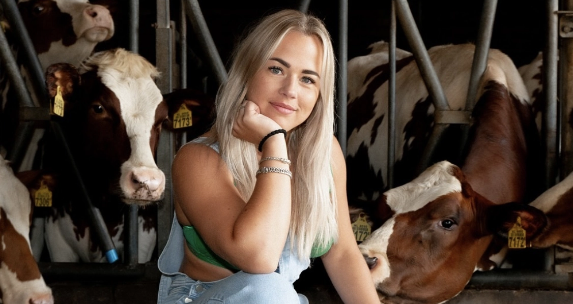 FOTO: Ilse Kappert trekt bikini uit de kast na volle dag op de trekker