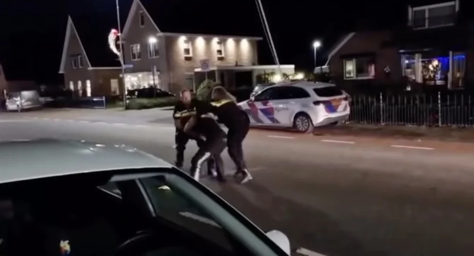 VIDEO: Verdachte ontsnapt aan twee agenten, maar taser maakt snel einde ...